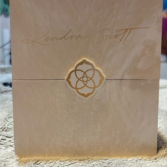 Kendra Scott | Jewelry | Kendra Scott 2 Days Of Joy Set Like New 655 ...